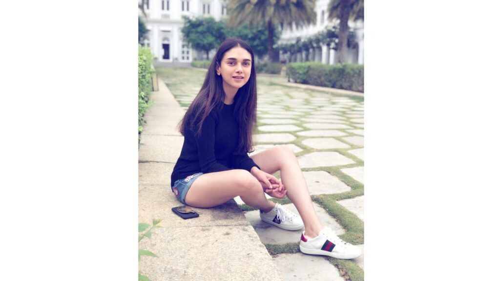 Aditi Rao Hydari Biography, Height, Weight, Age, Affairs, Wiki, Husband ...