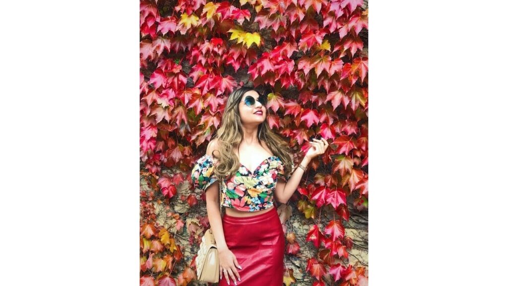 Deepika Ghose (The RCB Girl) Wiki, Age, Biography, Boyfriends & More ...