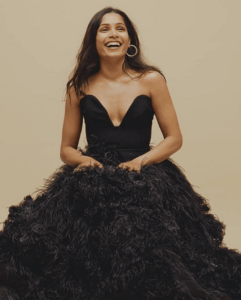 Freida Pinto Wiki, Age, Biography, Boyfriends, Affairs, Family & More ...