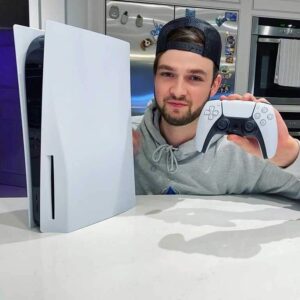 Ali-A (Alister Aiken) - Wiki, Age, Real Name, Girlfriend, YouTube ...